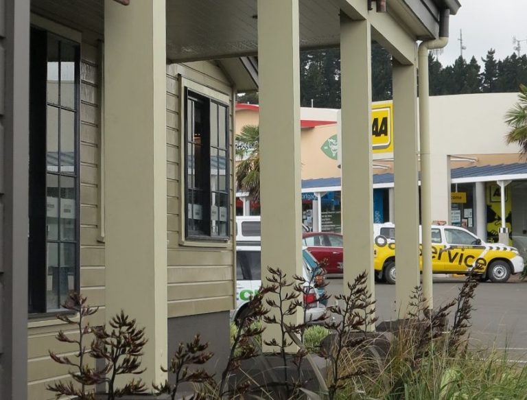 techlam-eziposts-features - Techlam